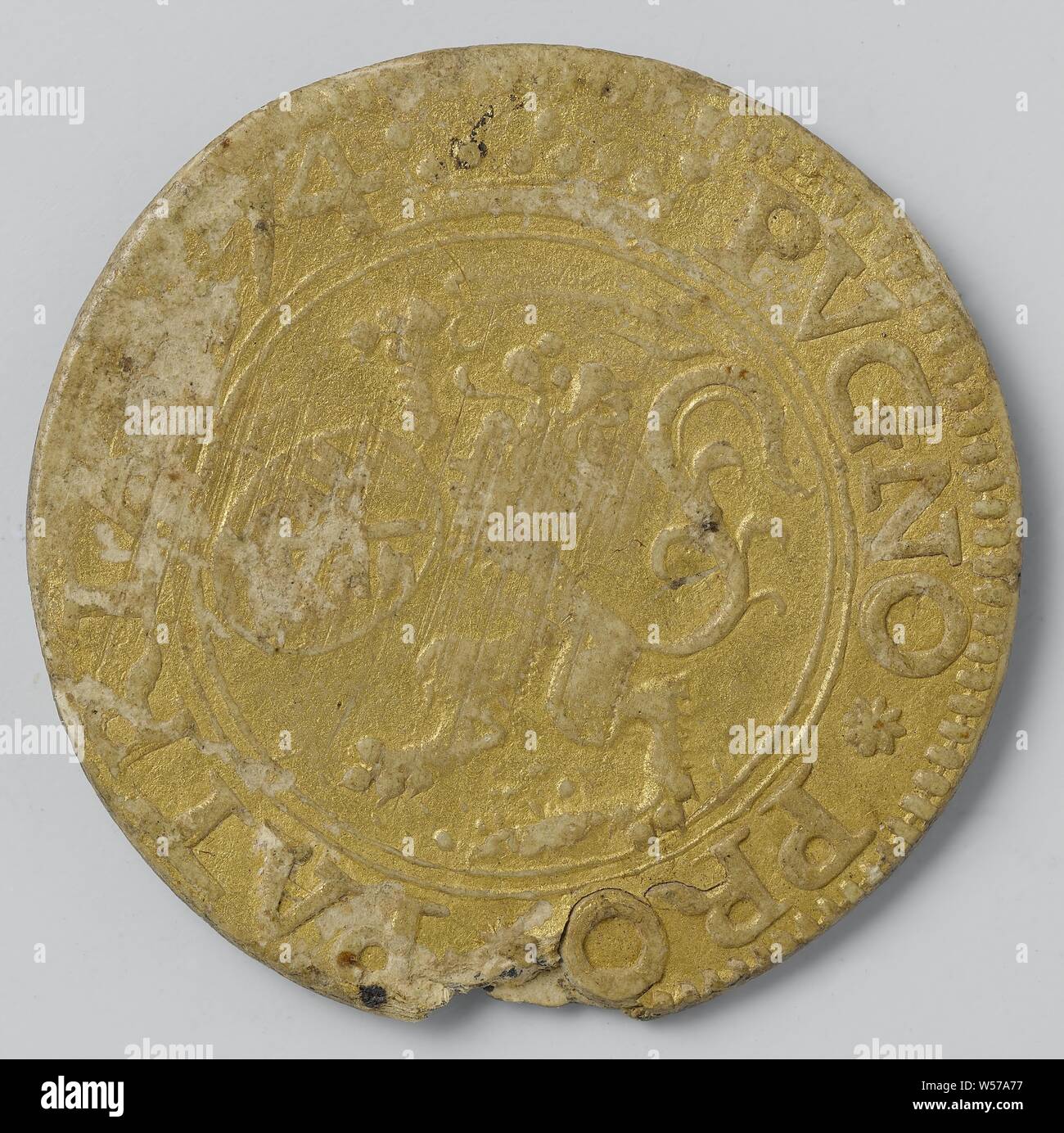 Sword raised above head hi-res stock photography and images - Alamy