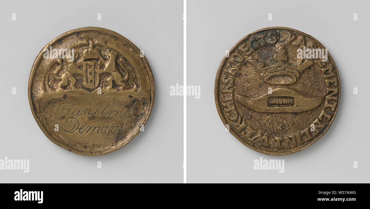 Weavers spindle under crown hi-res stock photography and images - Alamy