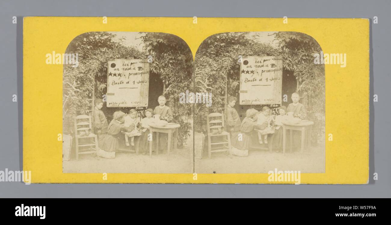 Children play barber shop hi-res stock photography and images - Alamy