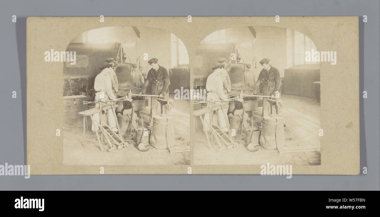 Blacksmiths at work hi-res stock photography and images - Alamy