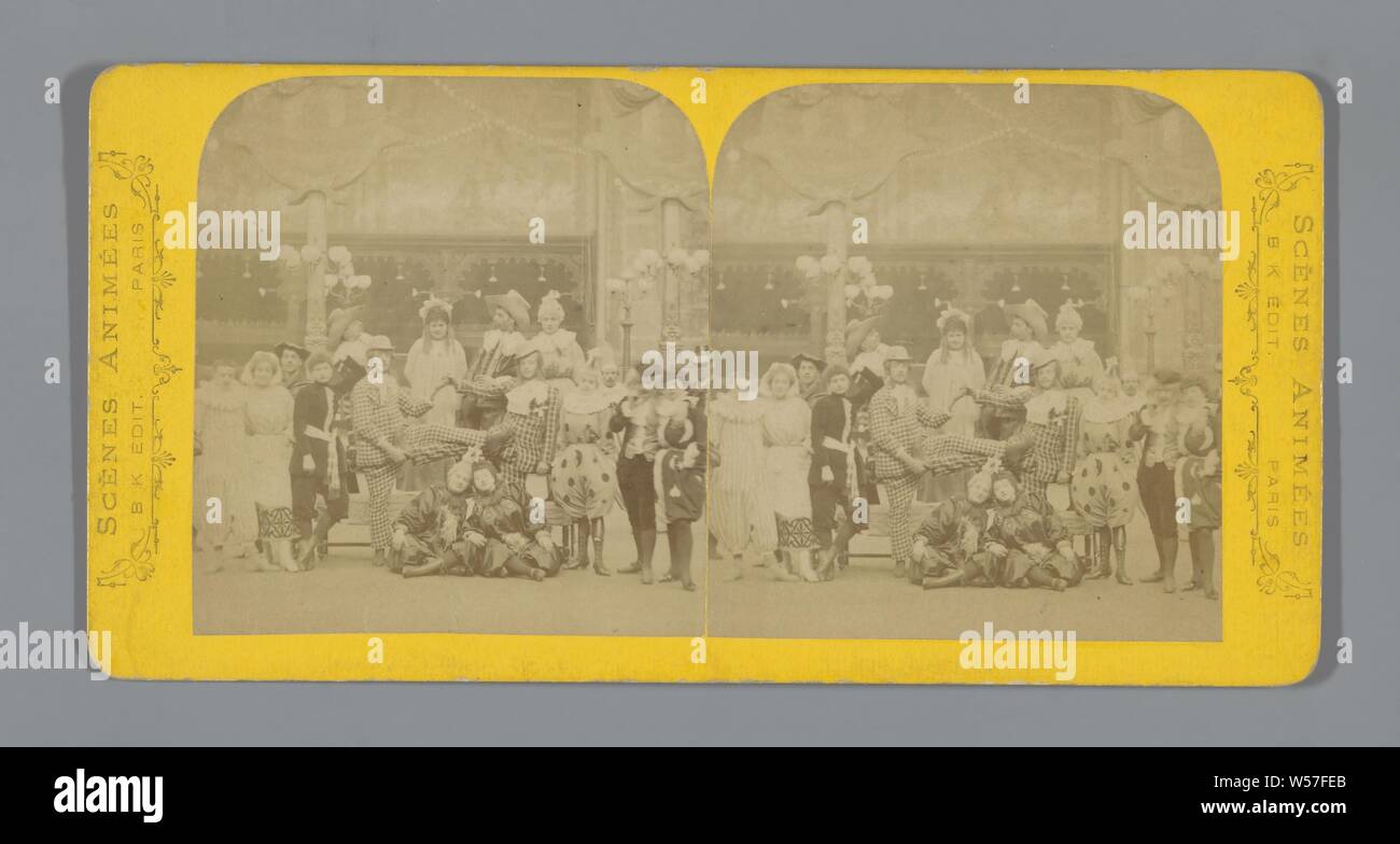 Group of artists on the street with street lamps Scènes Animées (series ...