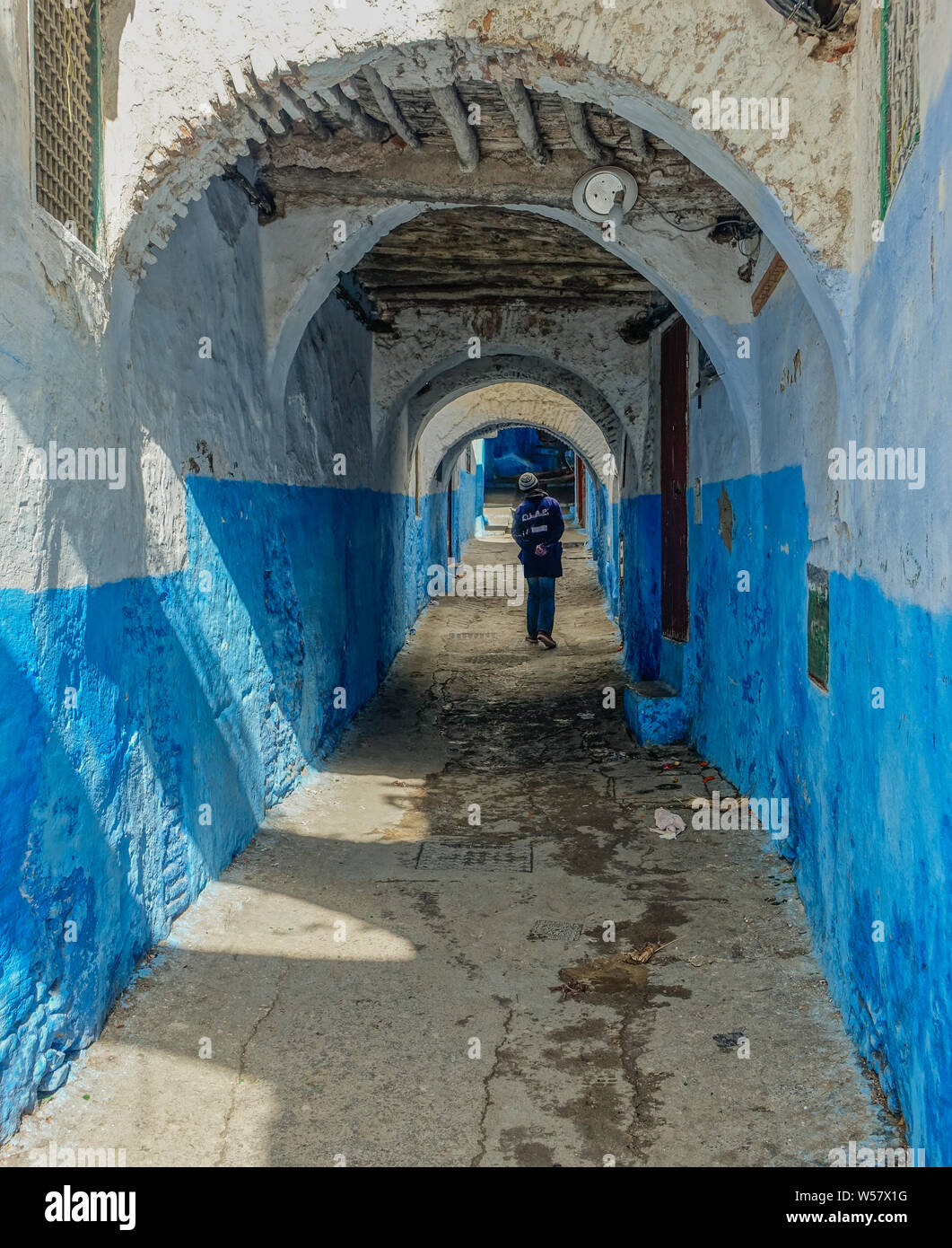 Hidden passageways hi-res stock photography and images - Alamy