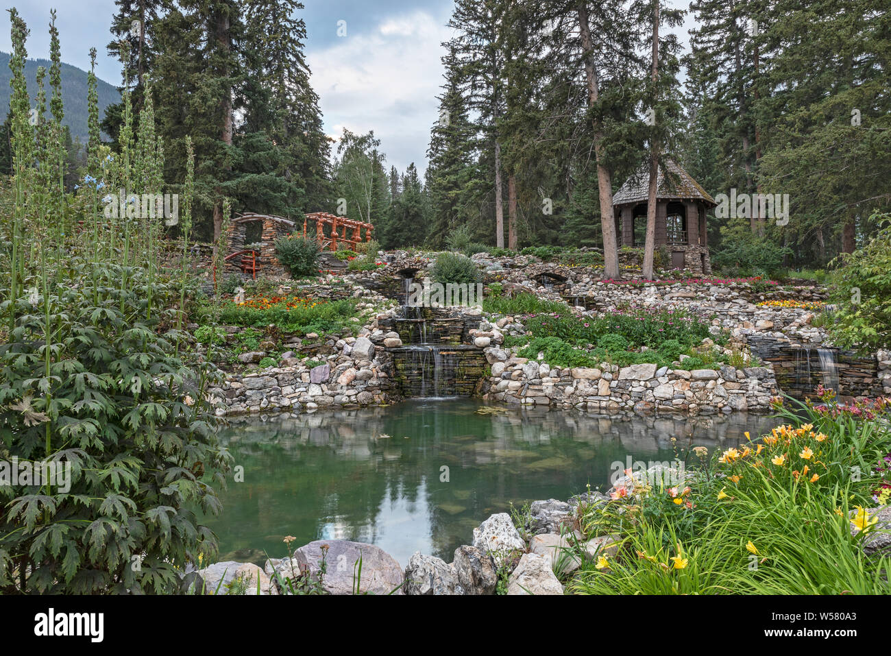 Cascade rock gardens hi-res stock photography and images - Alamy