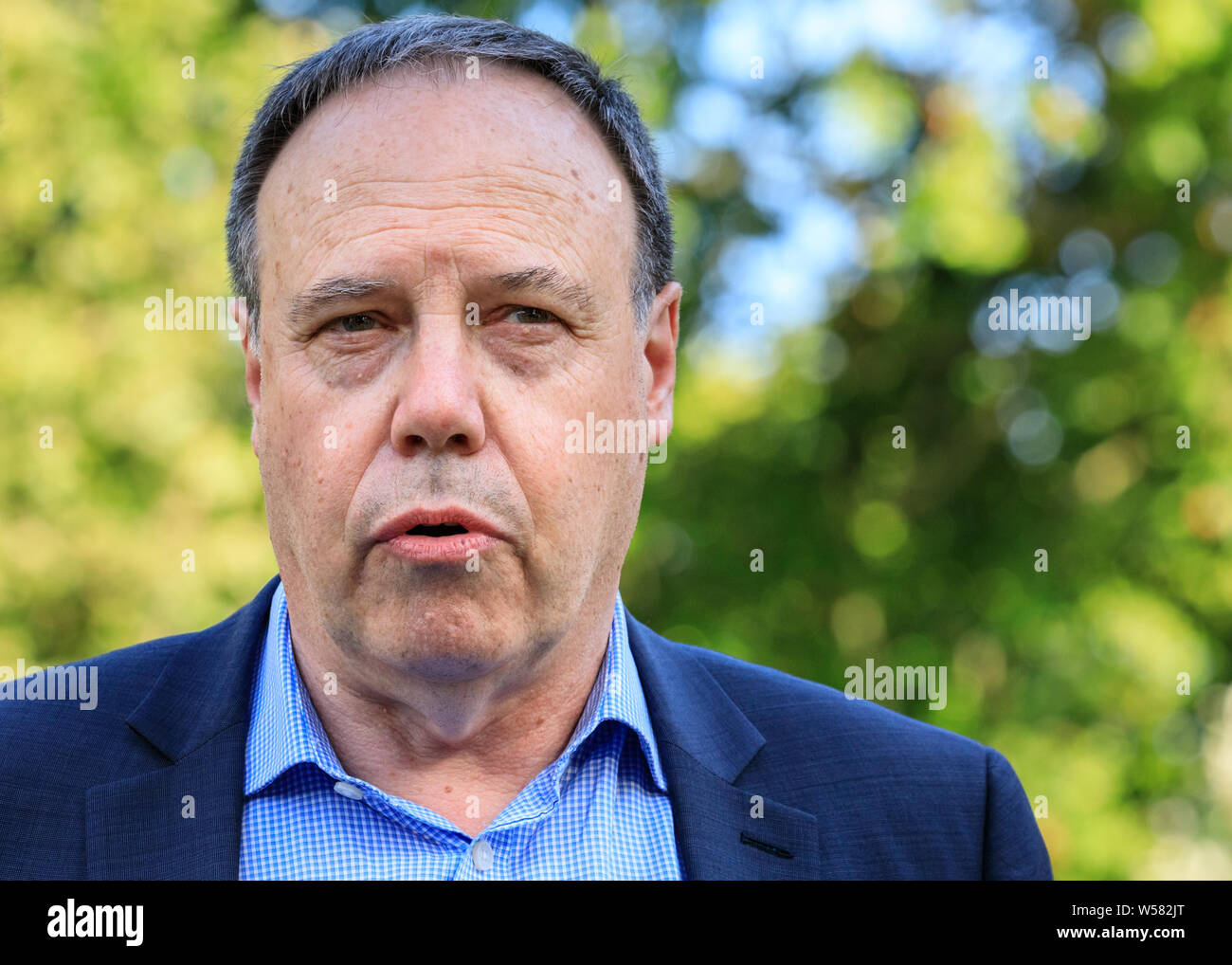 Politics northern ireland talking hi-res stock photography and images ...