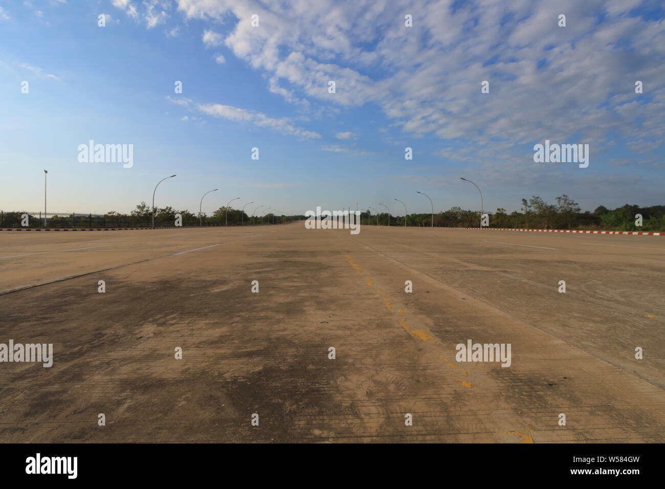 Naypyidaw, the empty official capital of Myanmar Stock Photo - Alamy