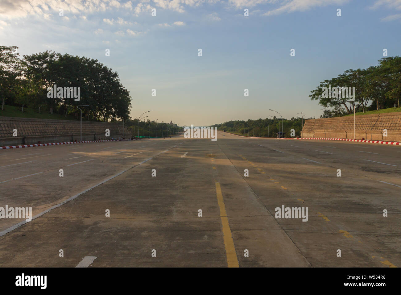 Naypyidaw, the empty official capital of Myanmar Stock Photo - Alamy