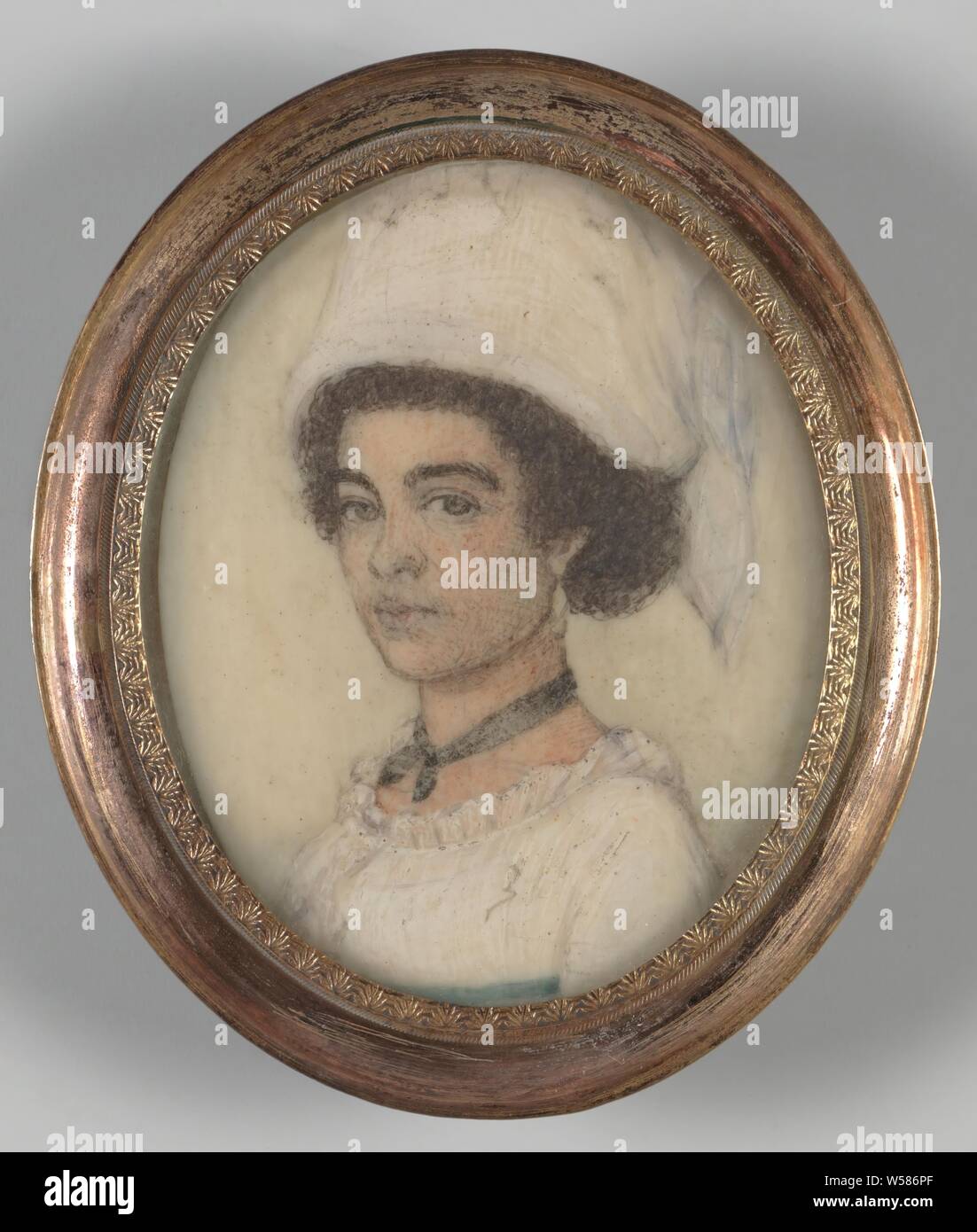 Surinamese girls portrait hi-res stock photography and images - Alamy