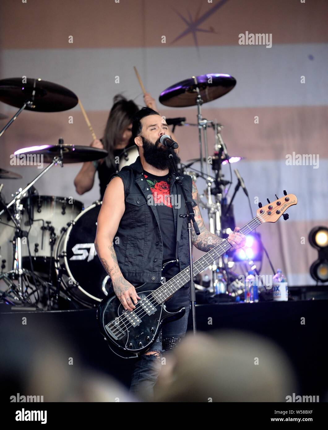 Skillet band hi-res stock photography and images - Alamy