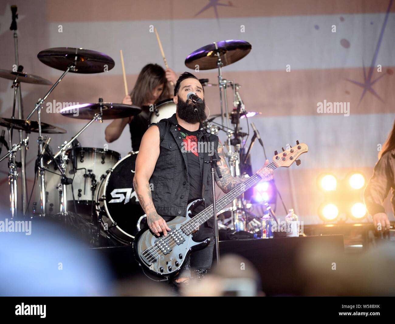 Skillet band hi-res stock photography and images - Alamy
