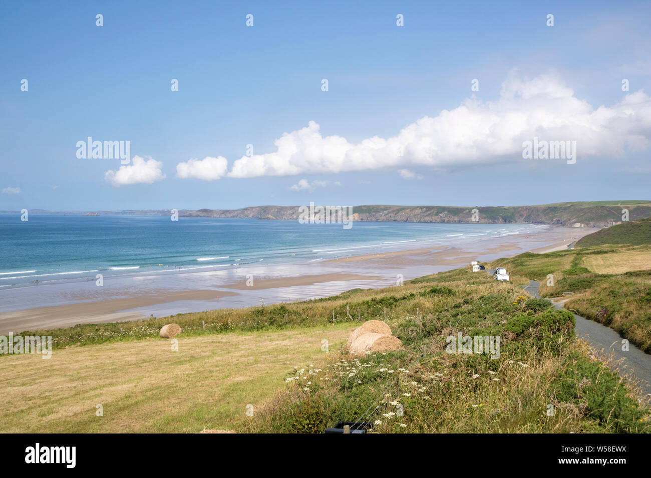 Pembrokeshire beaches hi-res stock photography and images - Alamy