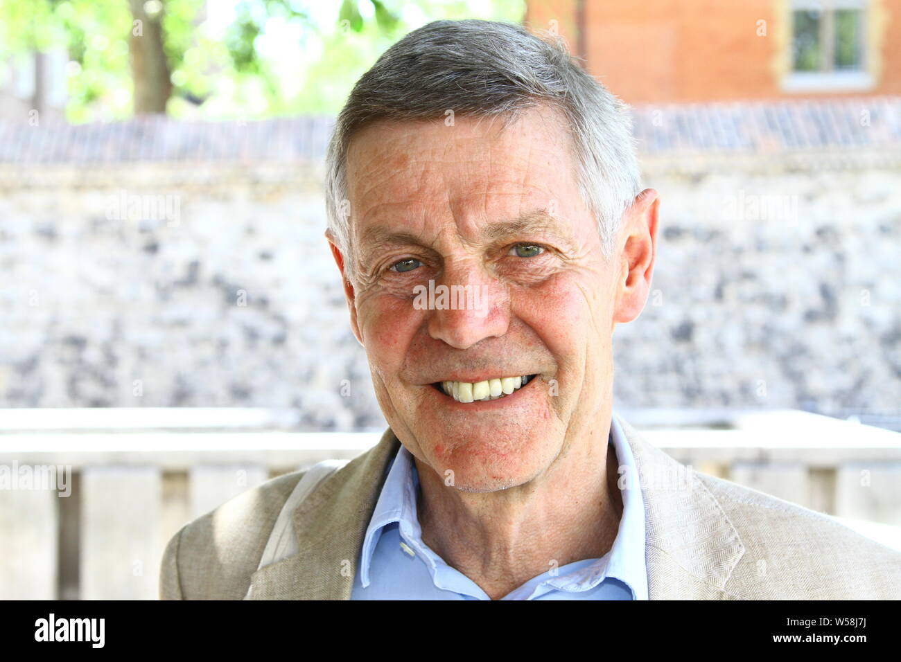 Uk commentators hi-res stock photography and images - Alamy