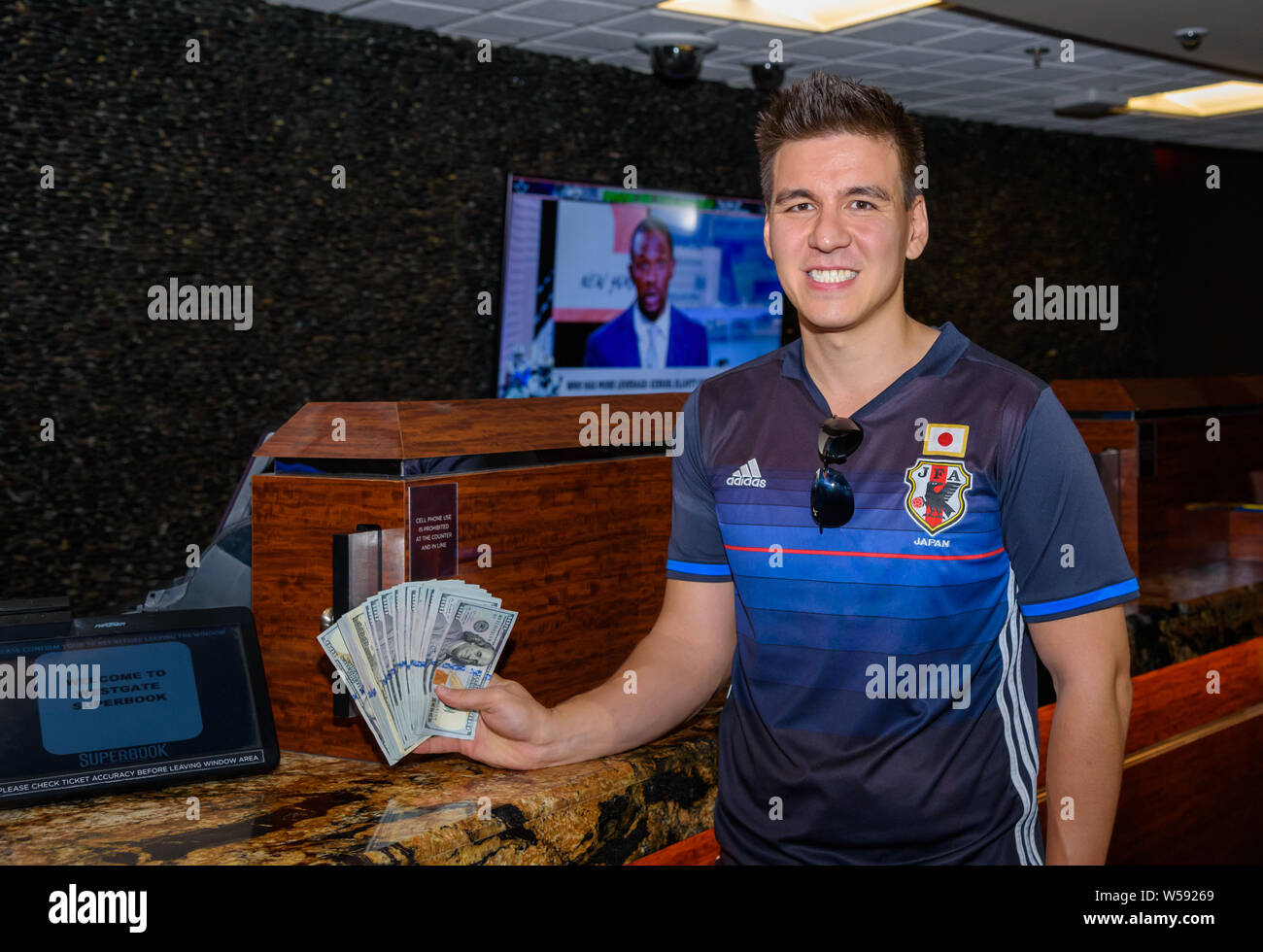 James holzhauer jeopardy hi-res stock photography and images - Alamy