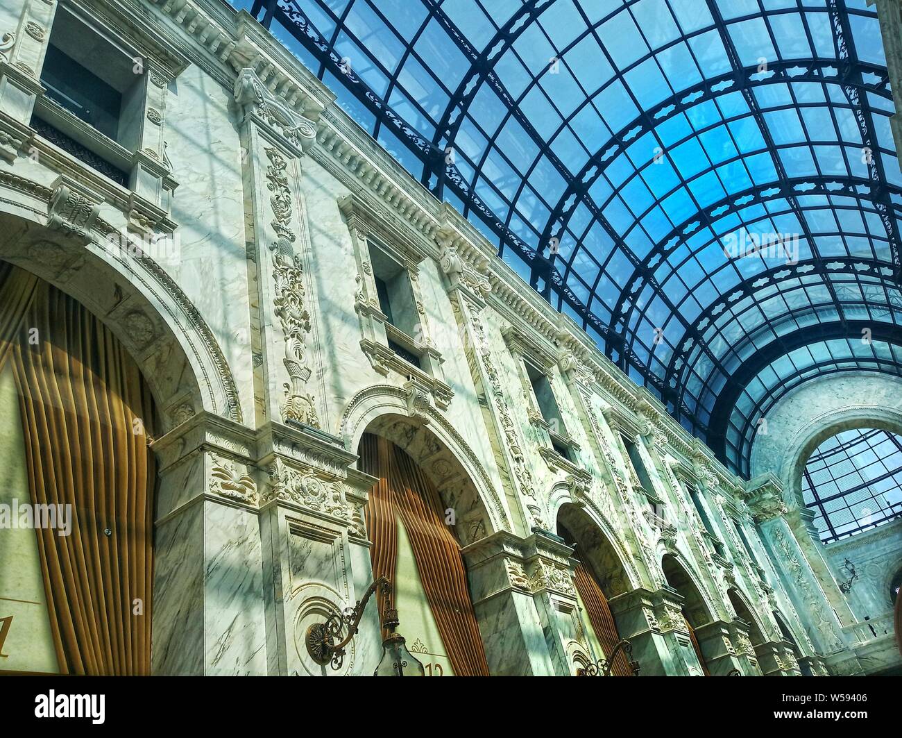 Al Hazm Mall is the new luxurious and elite shopping experience in Doha ...
