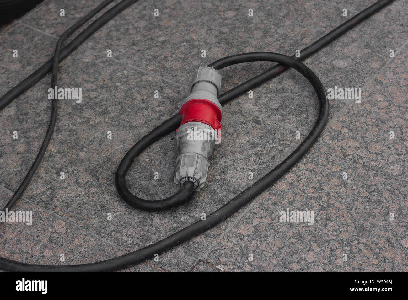 Electrical cable cross section hi-res stock photography and images - Alamy