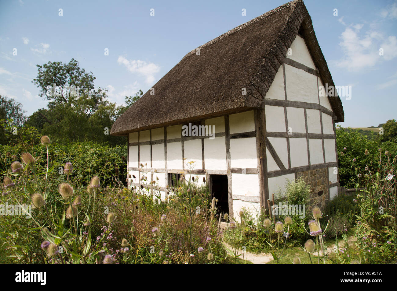 Wattle and daub house uk hi-res stock photography and images - Alamy