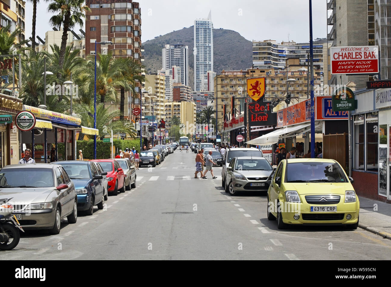 Street benidorm house hi-res stock photography and images - Alamy