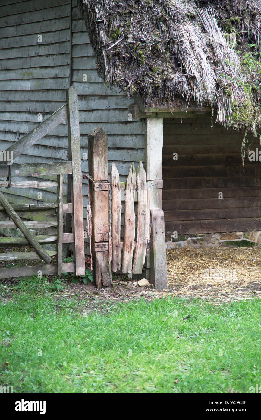 Wooden farmyard gate, Sussex, England Stock Photo - Alamy
