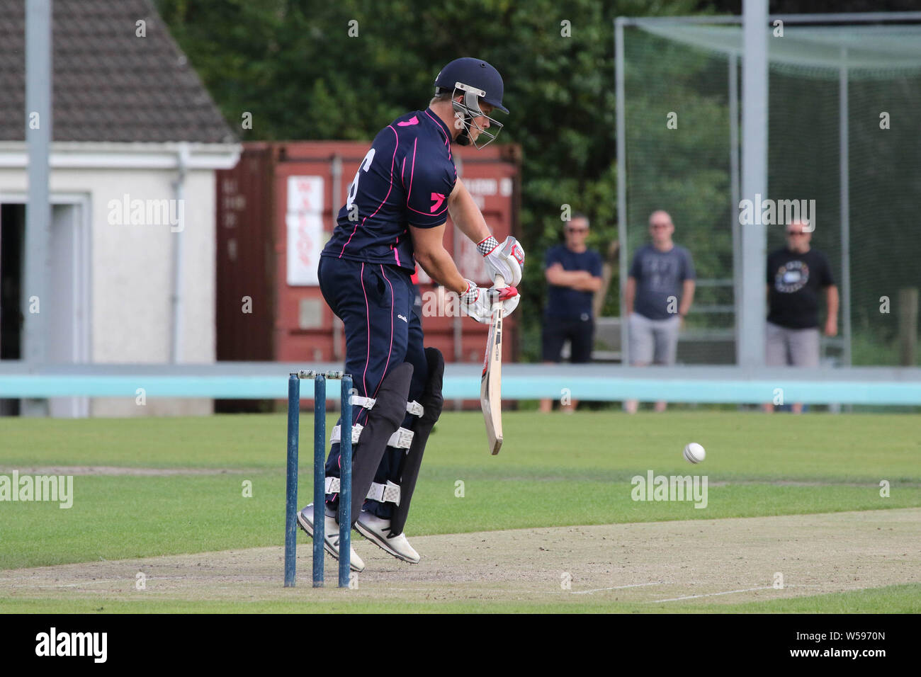 Lvs cup final waringstown hi-res stock photography and images - Alamy