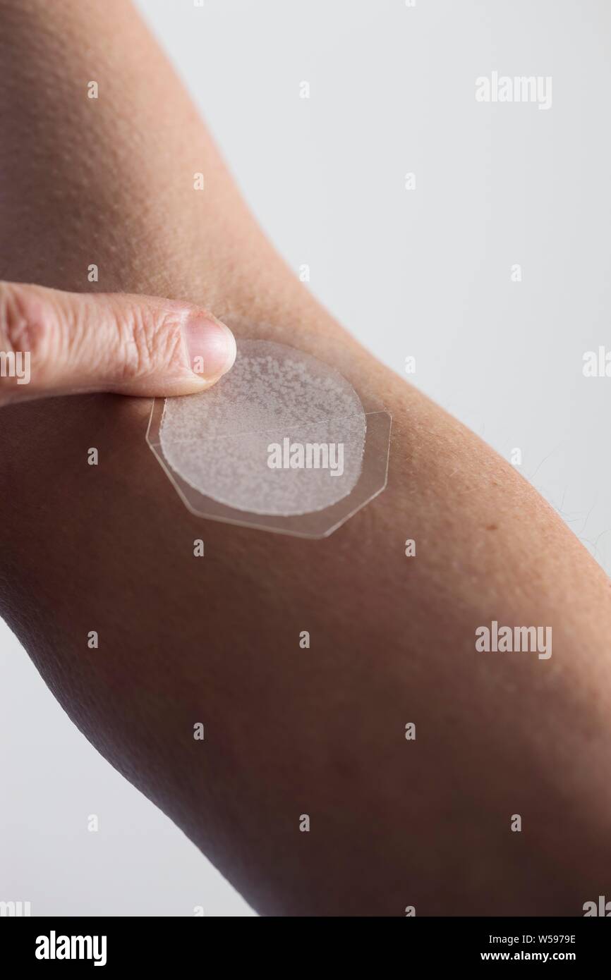 Nicotine replacement therapy hi-res stock photography and images - Alamy