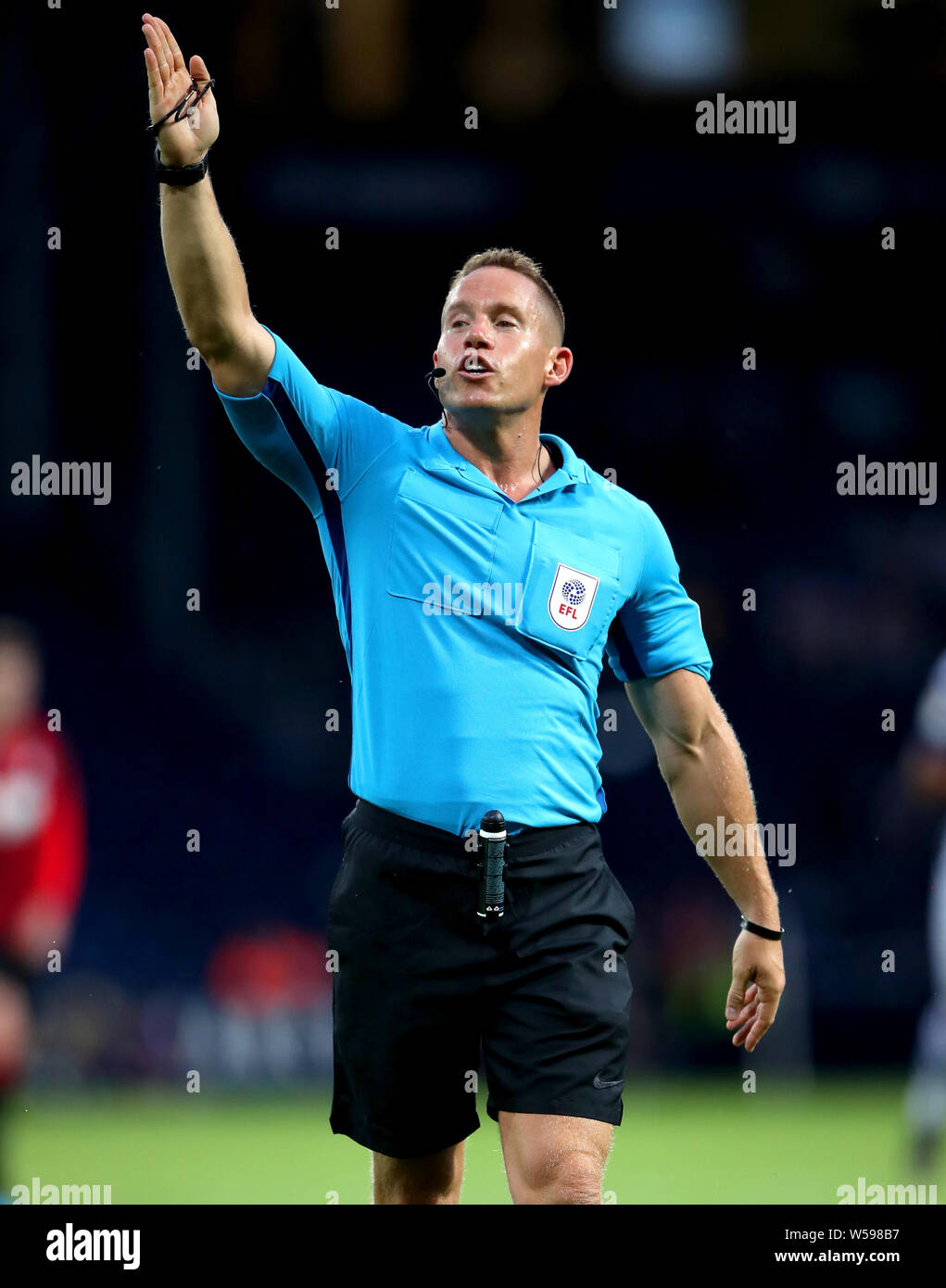 Steve martin referee hi-res stock photography and images - Alamy