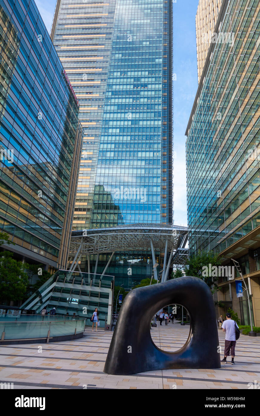 Tokyo midtown tower hi-res stock photography and images - Alamy