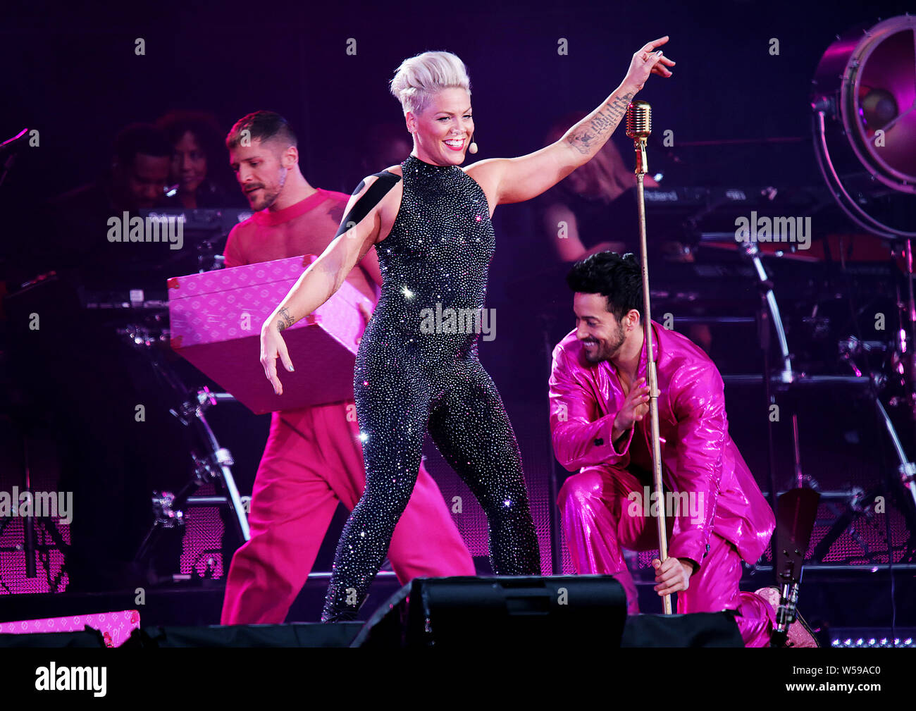 P!nk Performing On Her Beautiful Trauma Tour at Liverpool Anfield ...