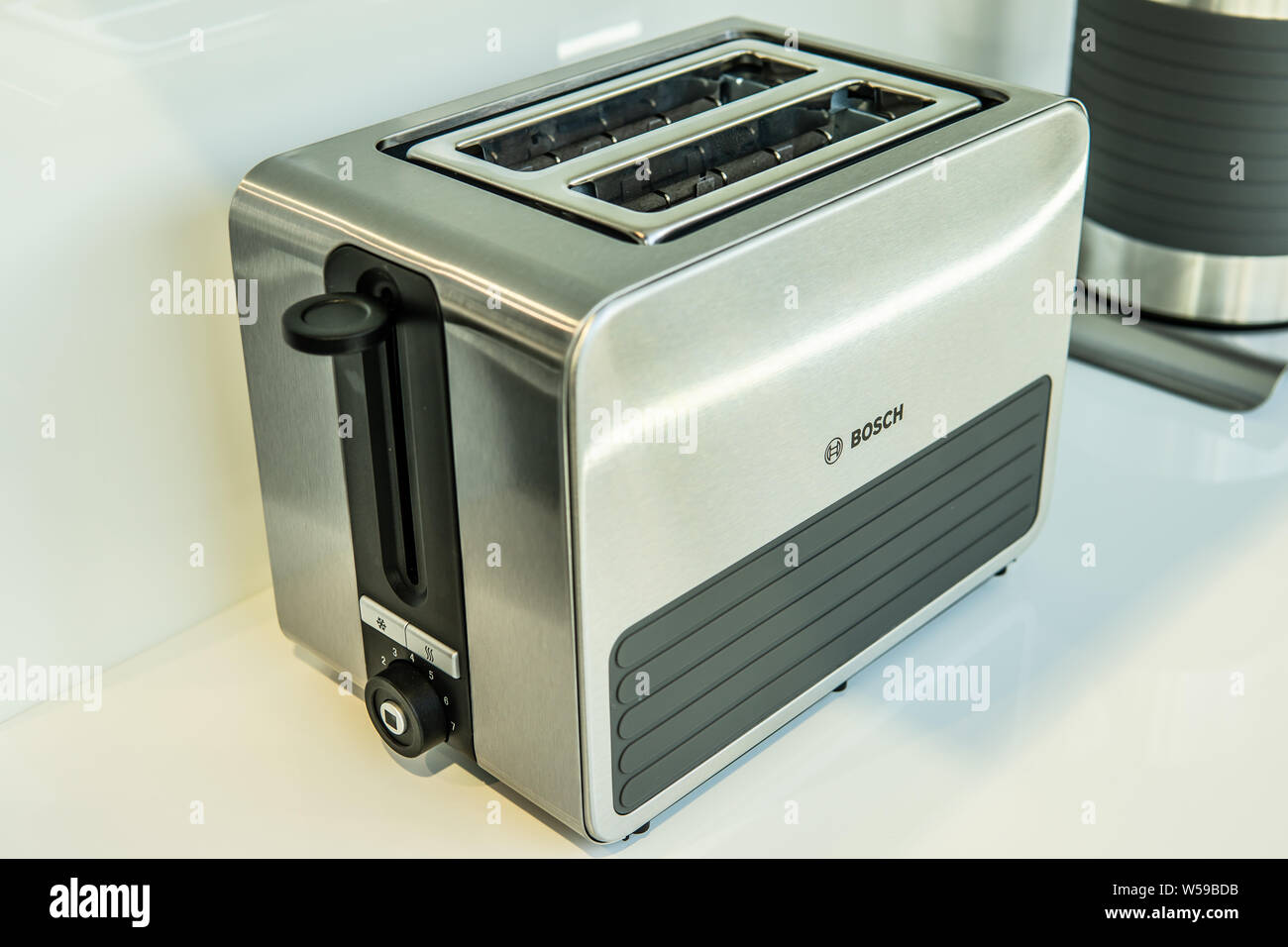 inside Bosch showroom, Bosch Food Processor Kitchen machines, blenders ...