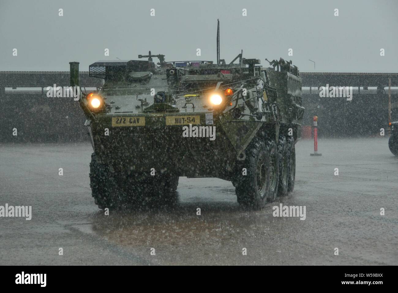 30mm cannon stryker infantry carrier vehicle hi-res stock photography ...