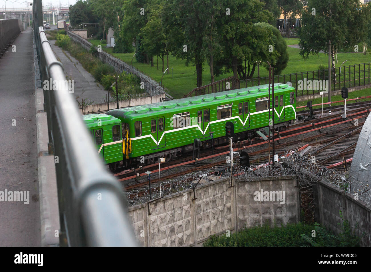 subway train green transport public metro Stock Photo - Alamy