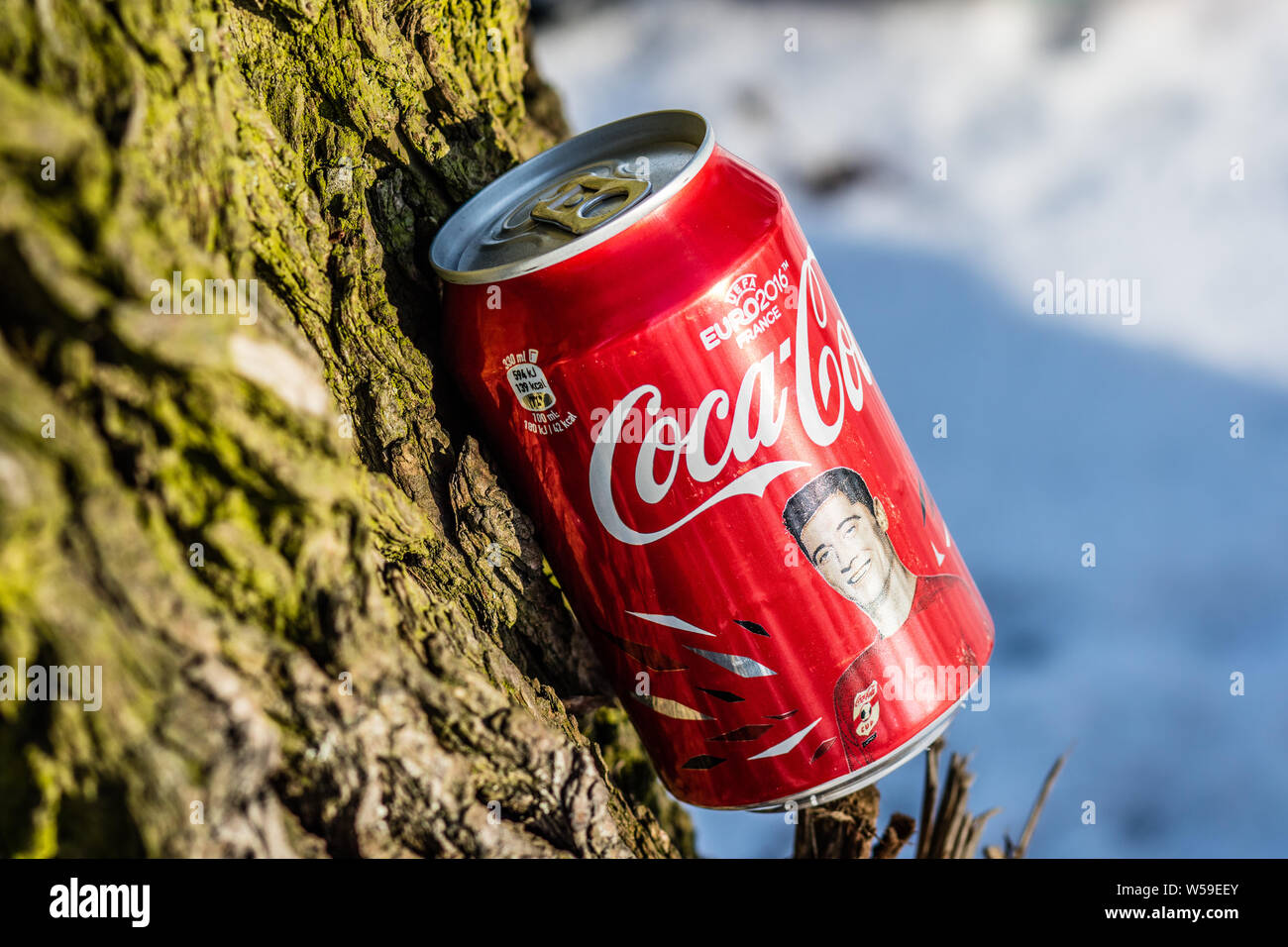 Classic Coca Cola can, Coca-Cola Company is the most popular market ...