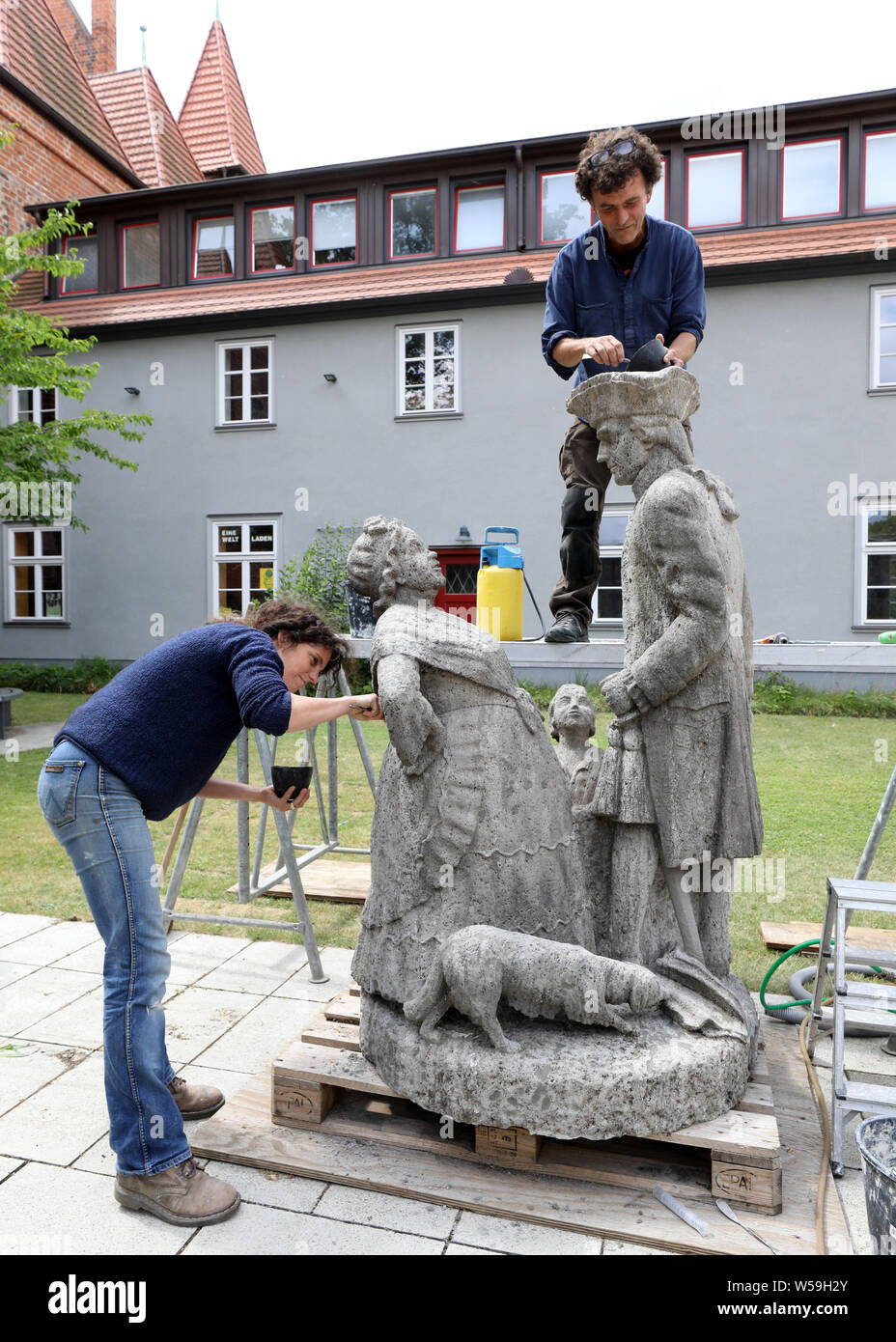 Neubrandenburg, Germany. 10th July, 2019. Jan Hamann and his wife ...