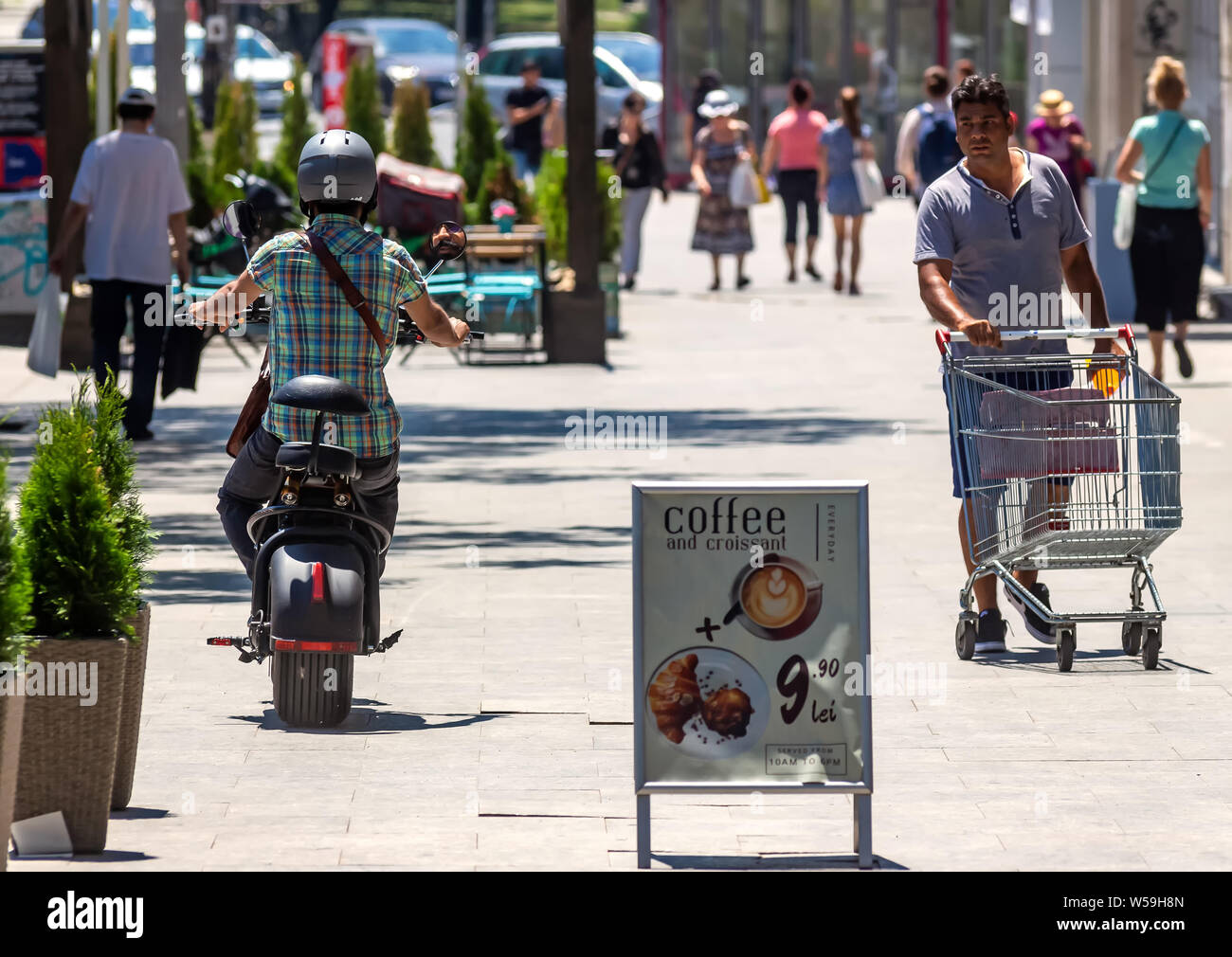 Fat man on motorbike hi-res stock photography and images - Alamy