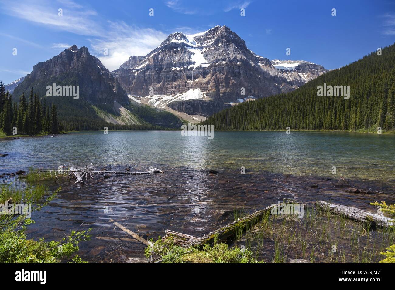 Scenic Landscape View Shadow Lake and Distant Mount Ball Mountain Peak ...