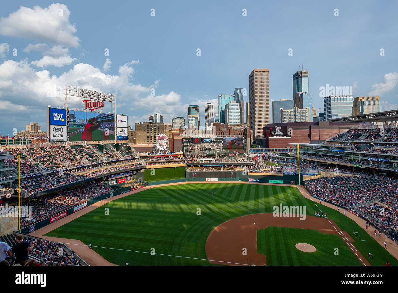 Target field hi-res stock photography and images - Alamy