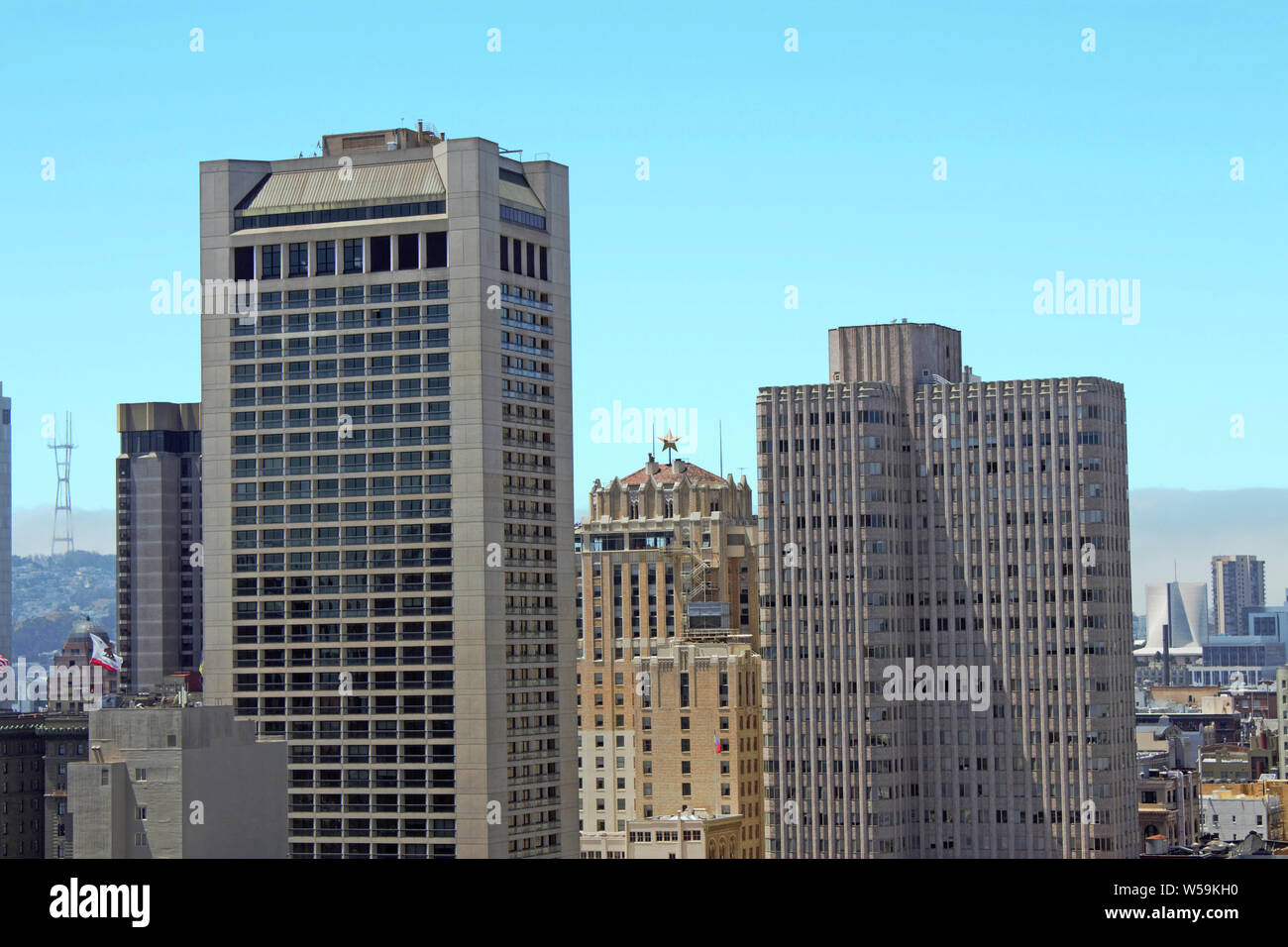 Skyline tall buildings hi-res stock photography and images - Alamy