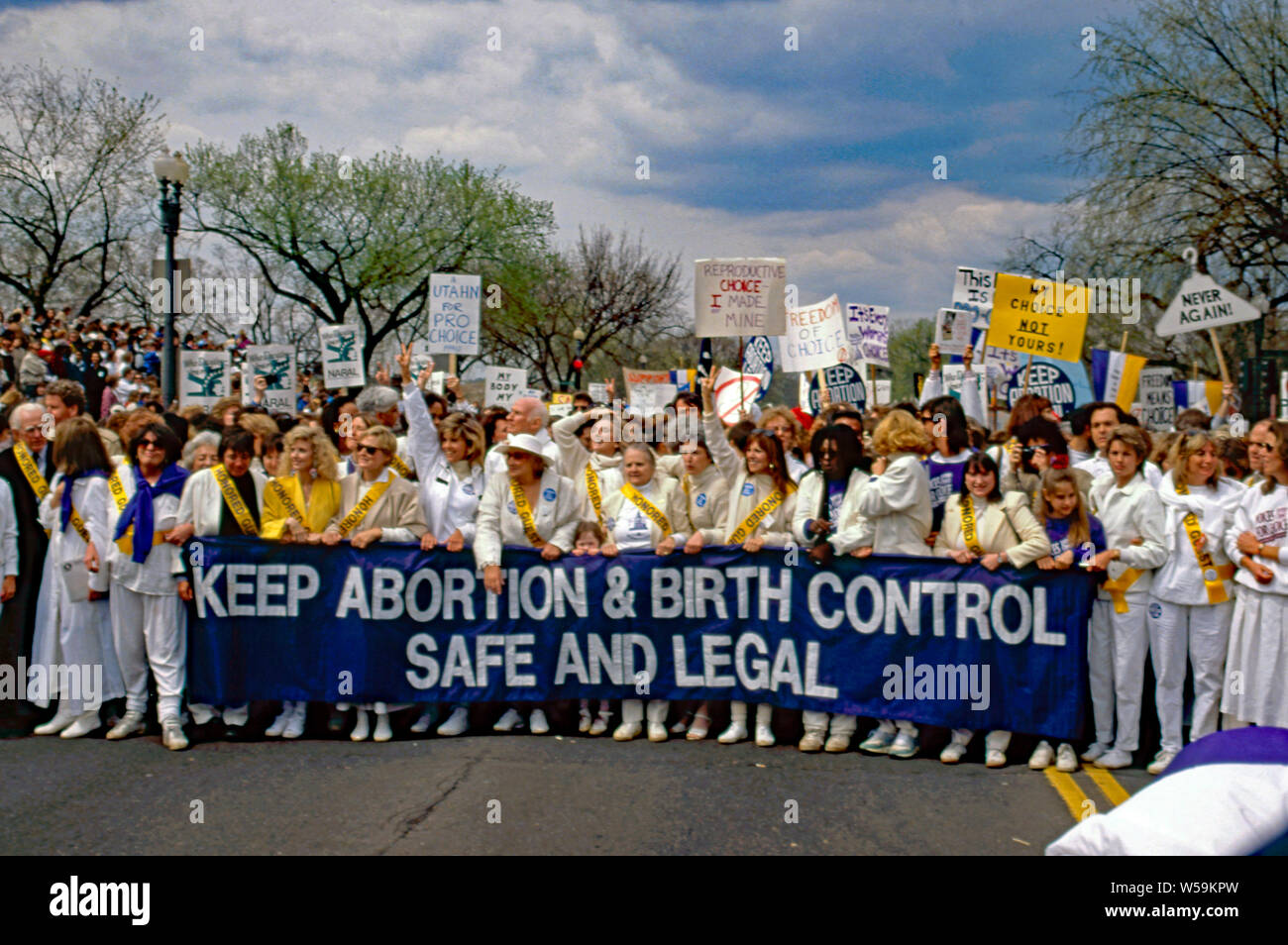 Washington DC., USA. April 5, 1992. Hundreds of thousands of Pro Choice ...