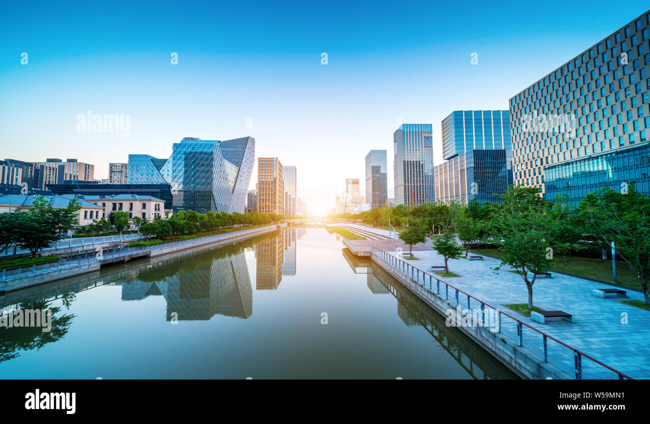 Outdoor tourism high rise day tour hi-res stock photography and images ...