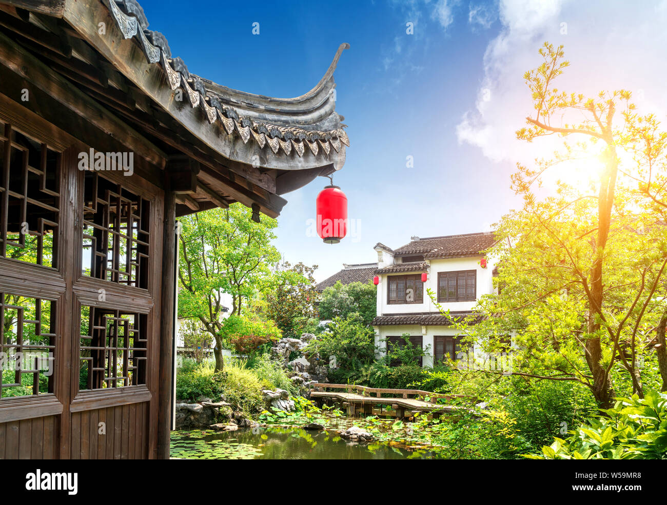Chinese rockery hi-res stock photography and images - Alamy