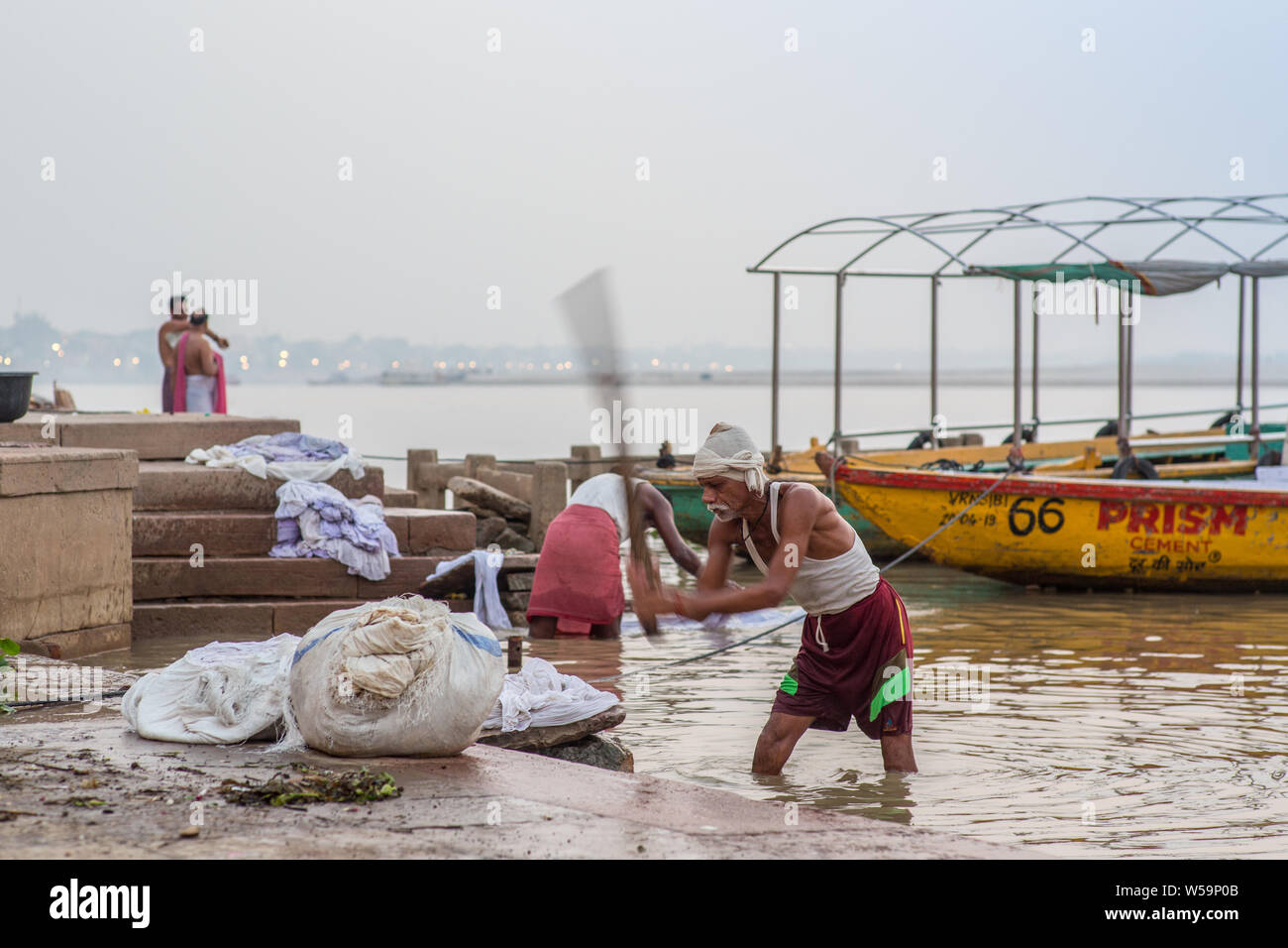 Laundry stick hi-res stock photography and images - Alamy