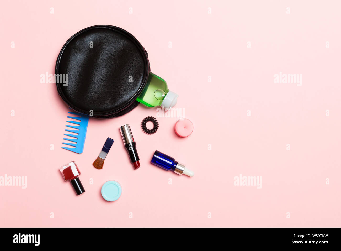 Makeup bag aerial hi-res stock photography and images - Alamy