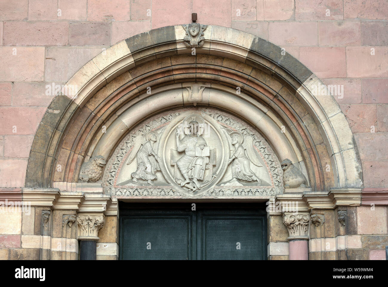 Mainz, Dom St. Martin, Nordseite, Marktportal, Tympanon Stock Photo - Alamy