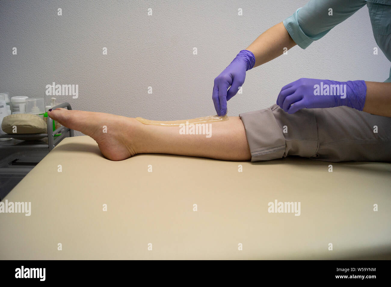 Master sugaring produces hair removal procedure. Natural procedure ...