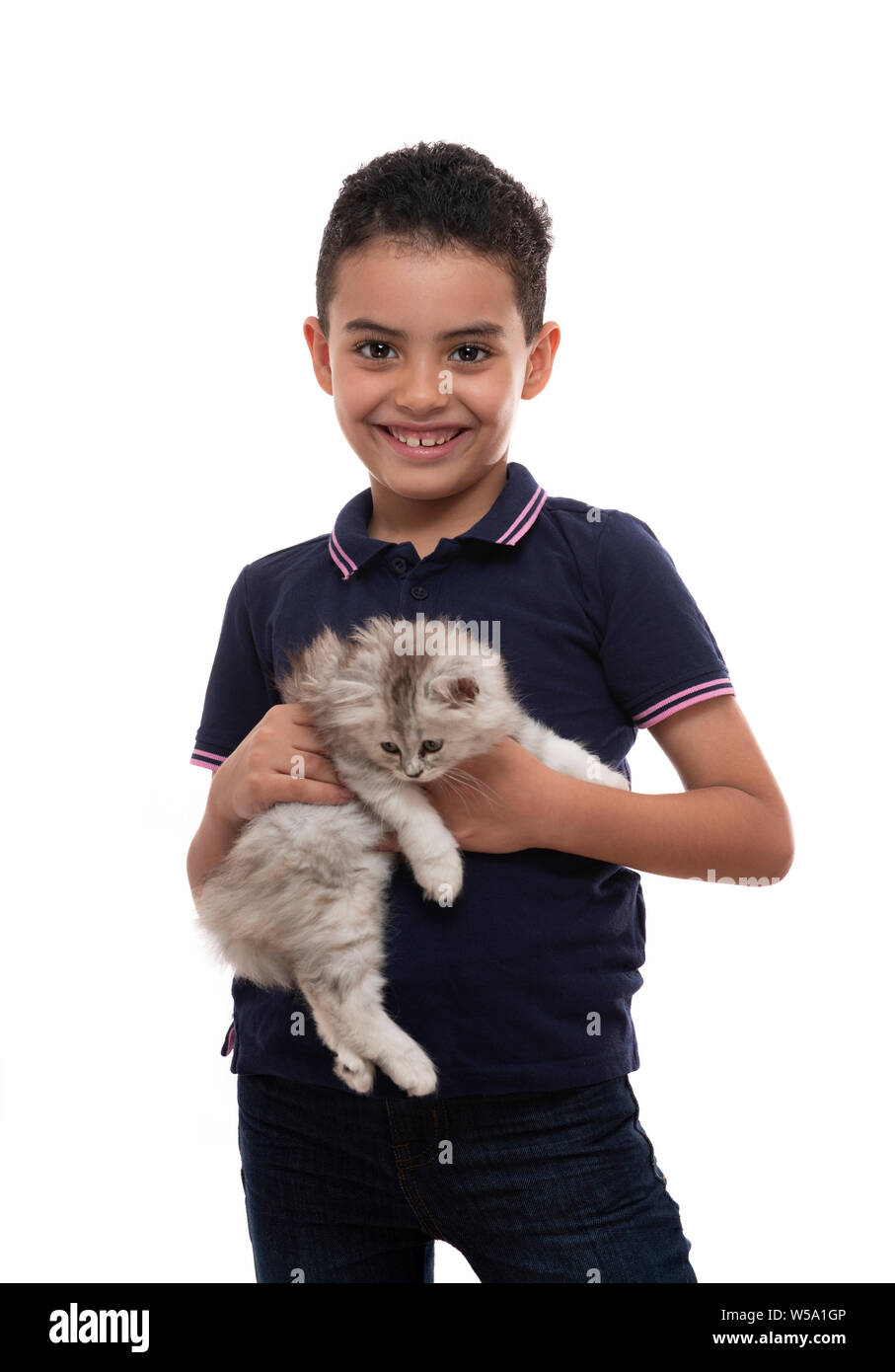 Child boy holding cat kitten hi-res stock photography and images - Alamy