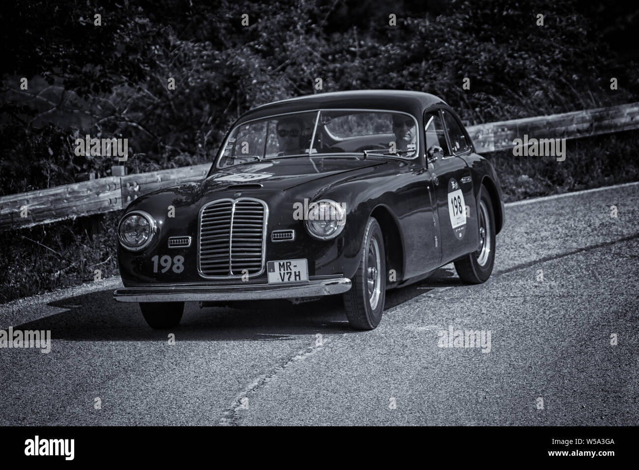MASERATI A6 1500 BERLINETTA PININ FARINA 1950 on an old racing car in ...