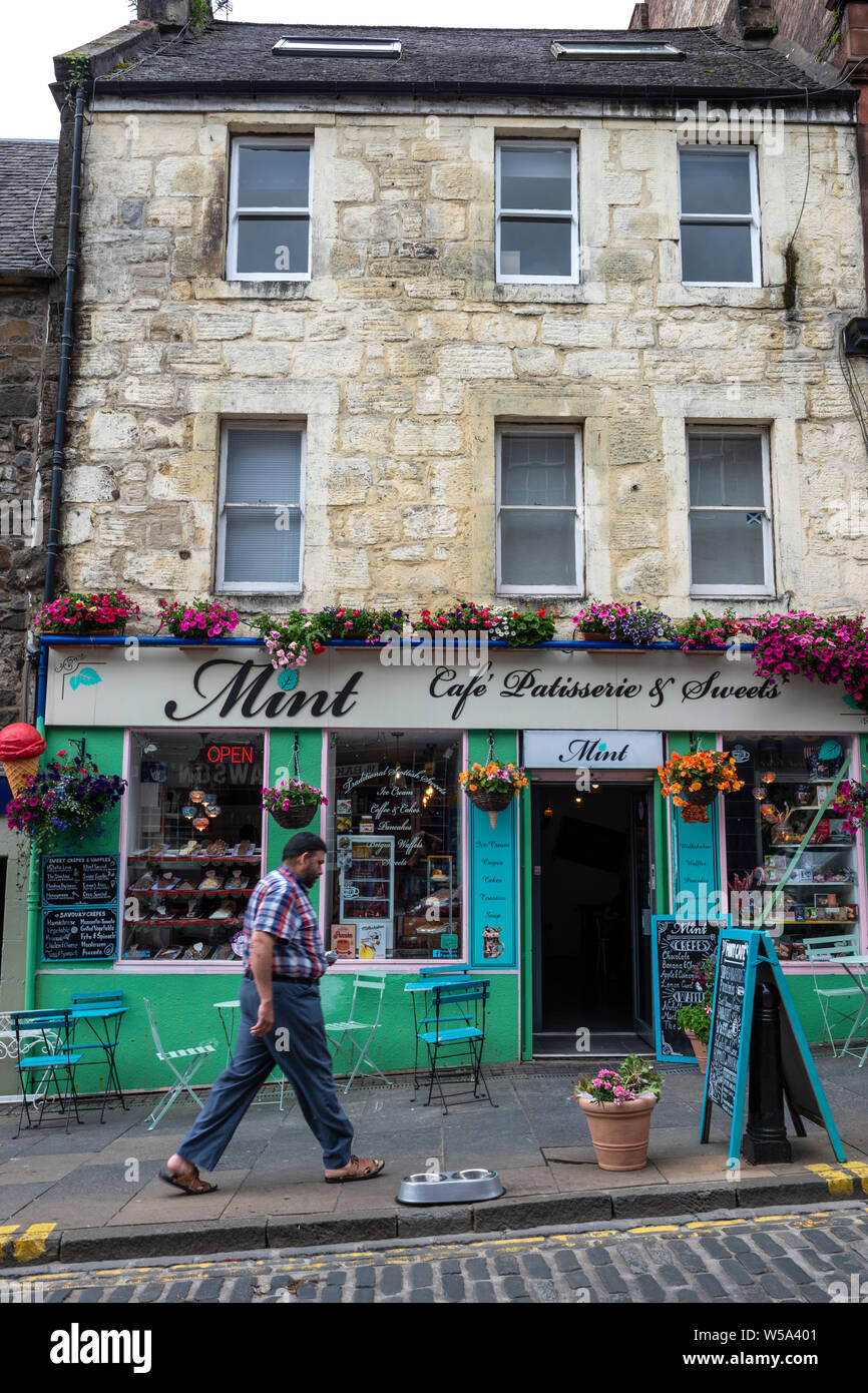 Coffee shop stirling hi-res stock photography and images - Alamy