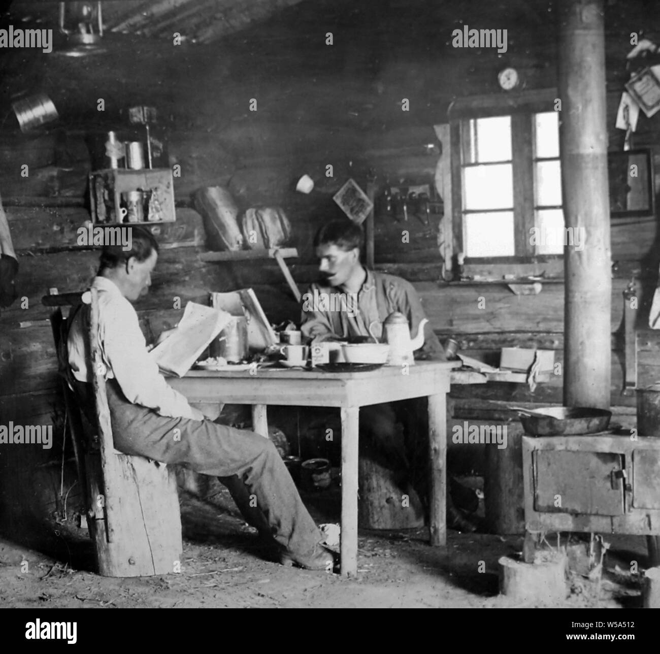 Frontiersmen hi-res stock photography and images - Alamy