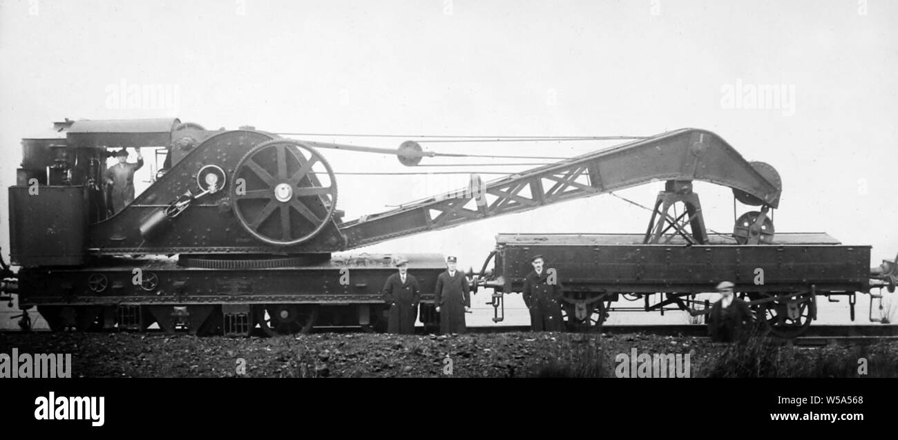 Railway steam crane Stock Photo - Alamy
