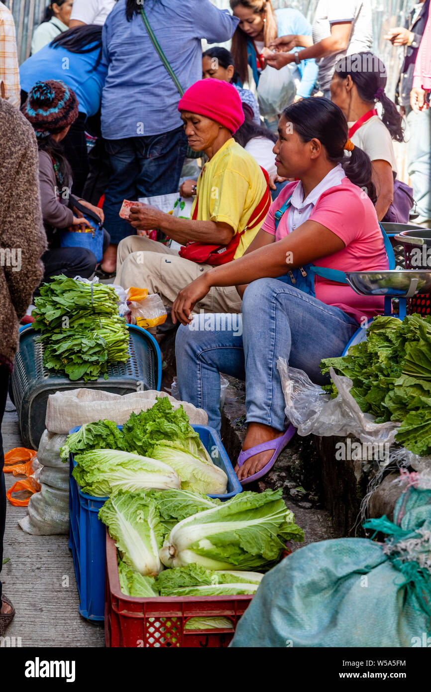 Filipino food stalls hi-res stock photography and images - Alamy