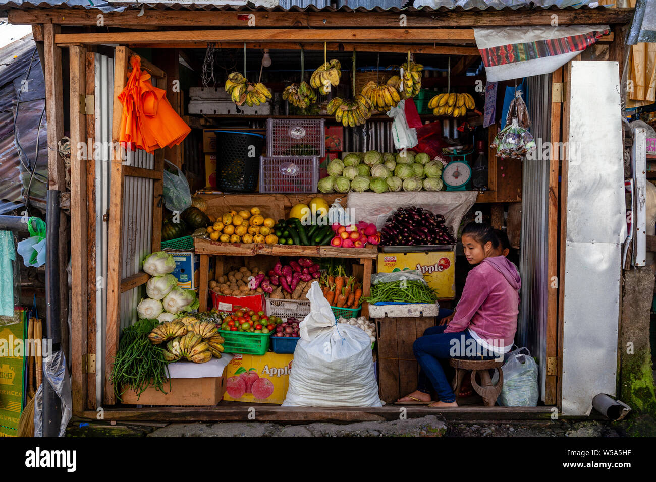 Traditional filipino store hi-res stock photography and images - Alamy
