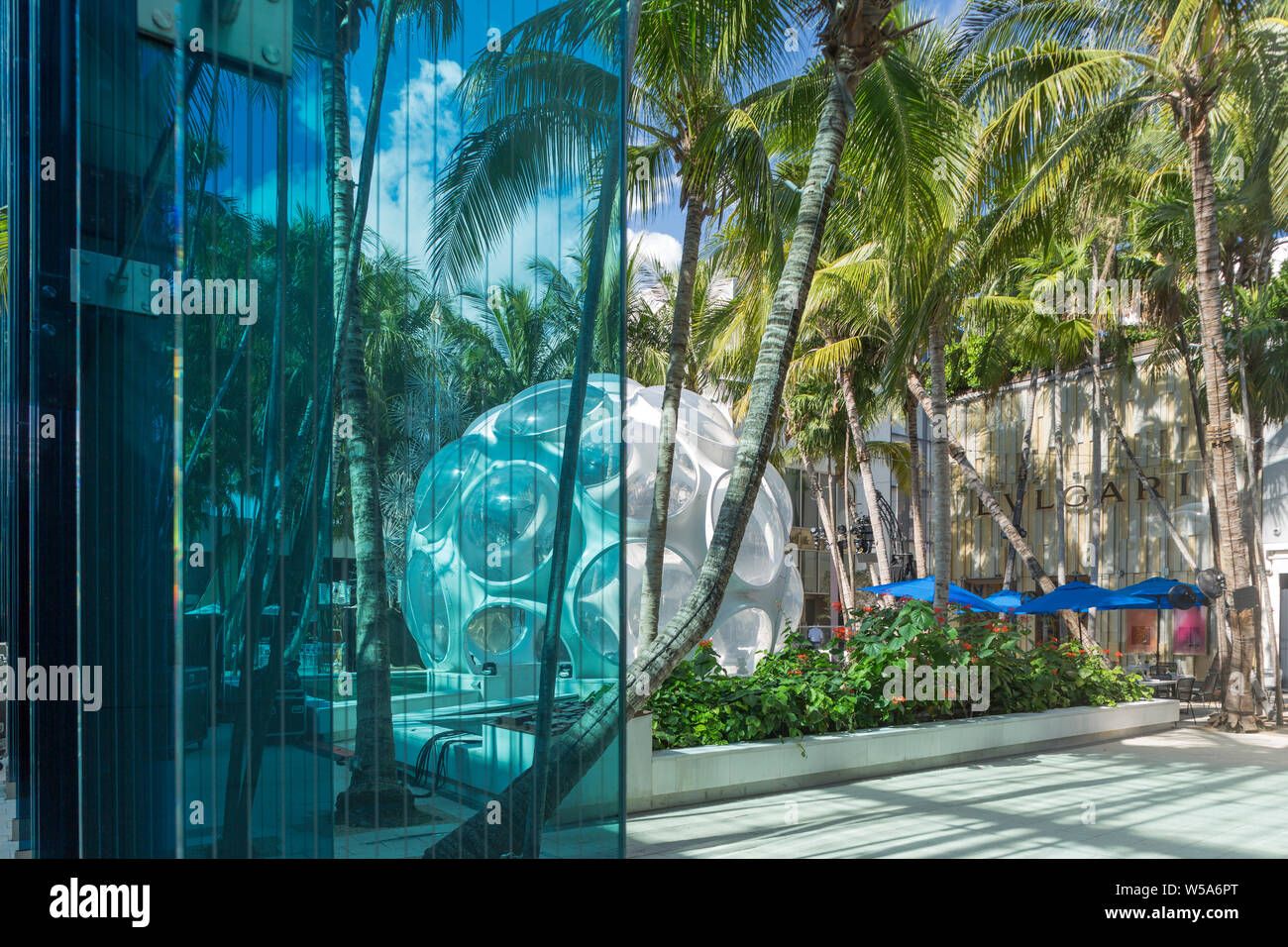 FLY EYE DOME (©BUCKMINSTER FULLER INST 2014) PALM COURT (©SB ARCHITECTS ...